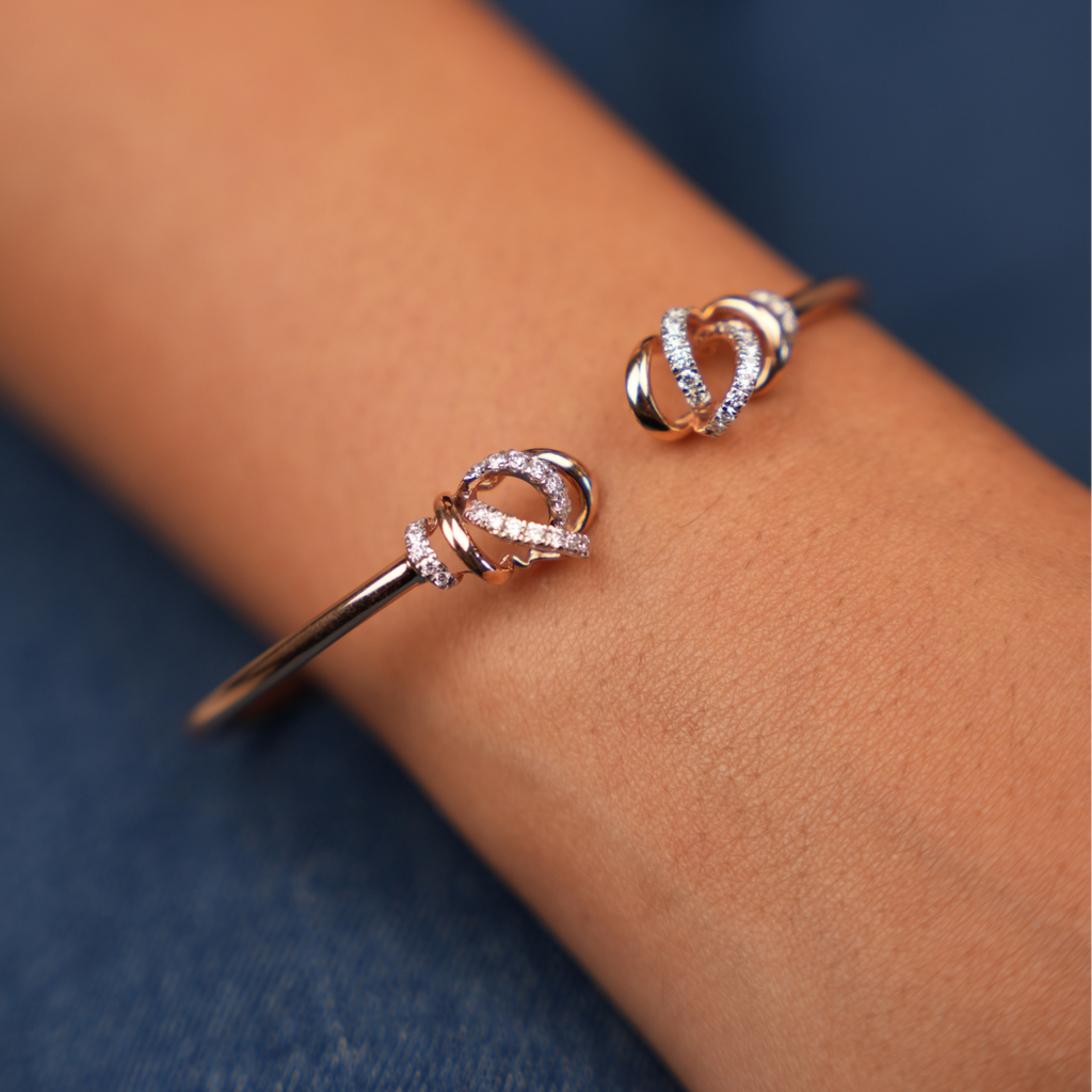 Minimal Open Ends Diamond Bracelet by Reia Diamonds